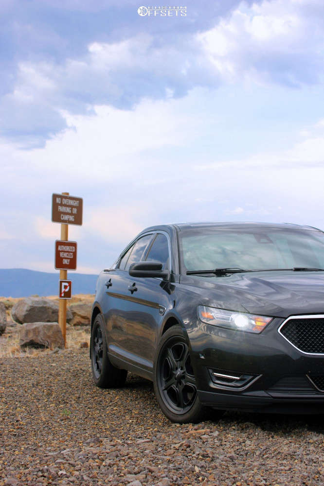 2013 Ford Taurus with 20x8.5 32 Vision Daytona and 245/45R20 Nitto ...