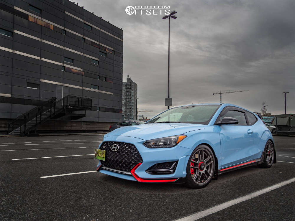 Hyundai Veloster Racing