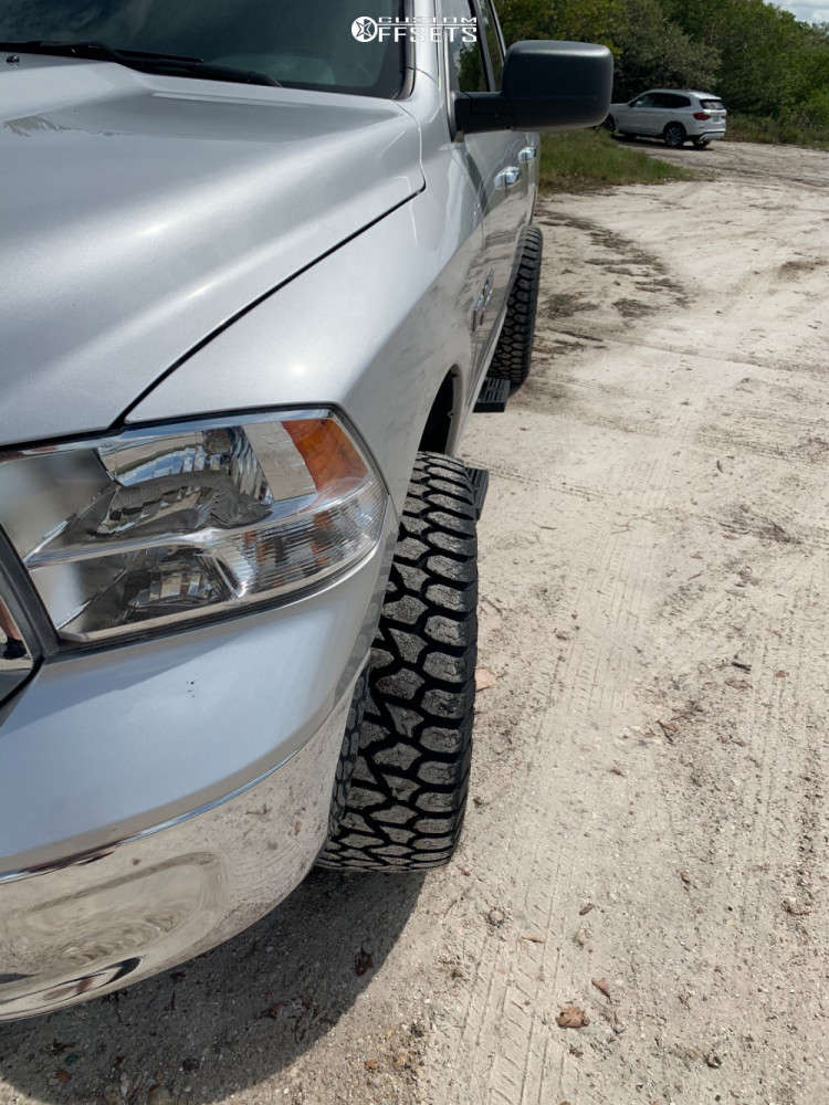 2018 Ram 1500 with 22x10 -25 Dropstars 654bm and 35/12.5R22 AMP Terrain ...