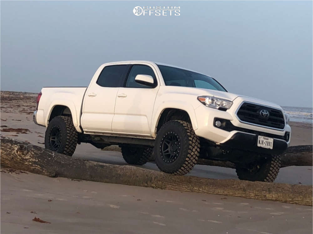 2019 Toyota Tacoma with 17x9 -12 Method MR312 and 32/12.5R17 BFGoodrich ...