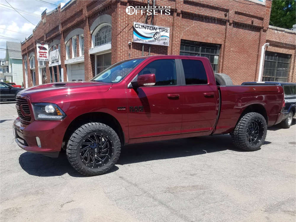 2018 Ram 1500 with 20x10 -19 Hardrock Crusher H704 and 33/12.5R20 ...