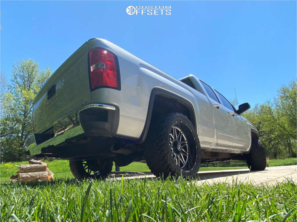 2014 GMC Sierra 1500 with 22x10 -25 Hostile Blaze and 33/12.5R22 Fuel ...