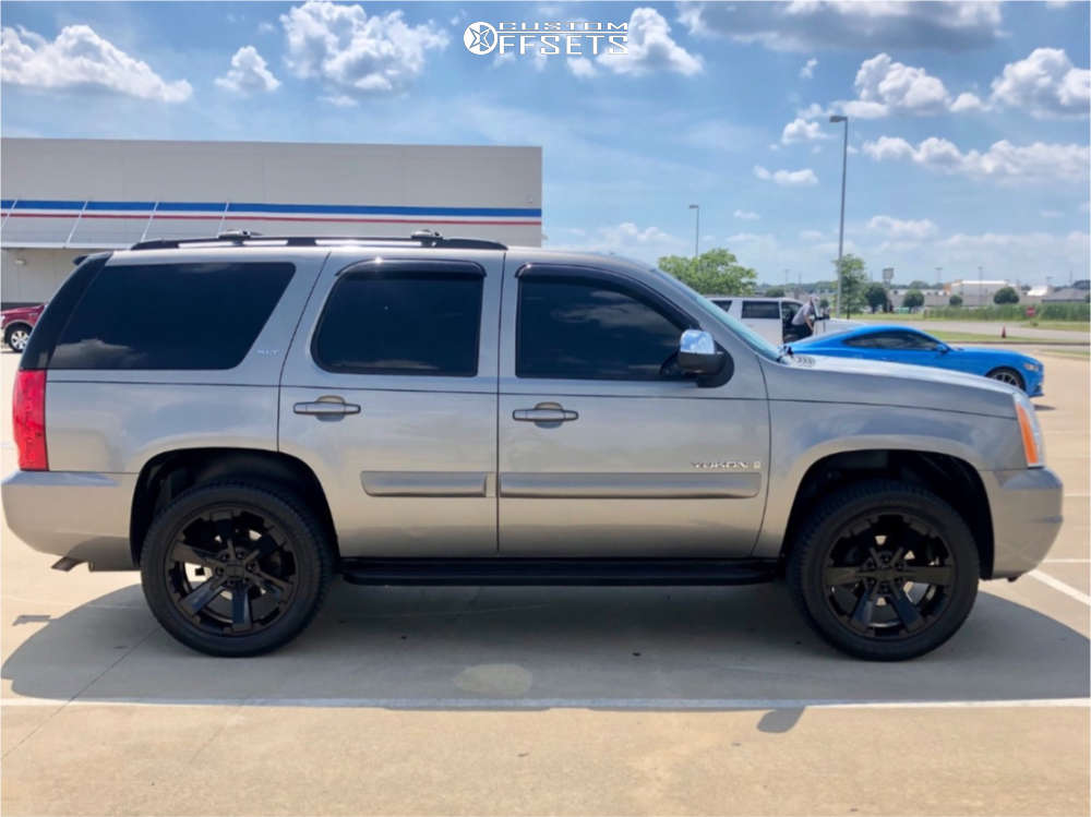 2009 GMC Yukon with 22x9 24 OE Performance 189 and 305/45R22 Achilles ...