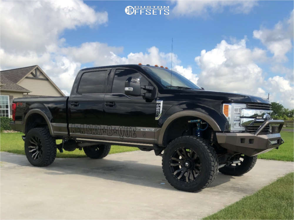 2018 Ford F-250 Super Duty with 22x10 -18 Fuel Blitz and 37/12.5R22 ...