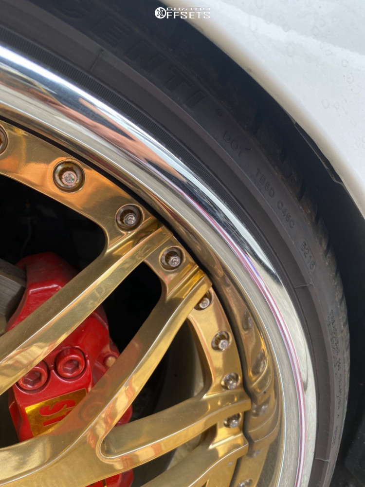 2011 Hyundai Equus with 22x9.5 32 Beyern Mesh and 265/30R22 Dcenti ...