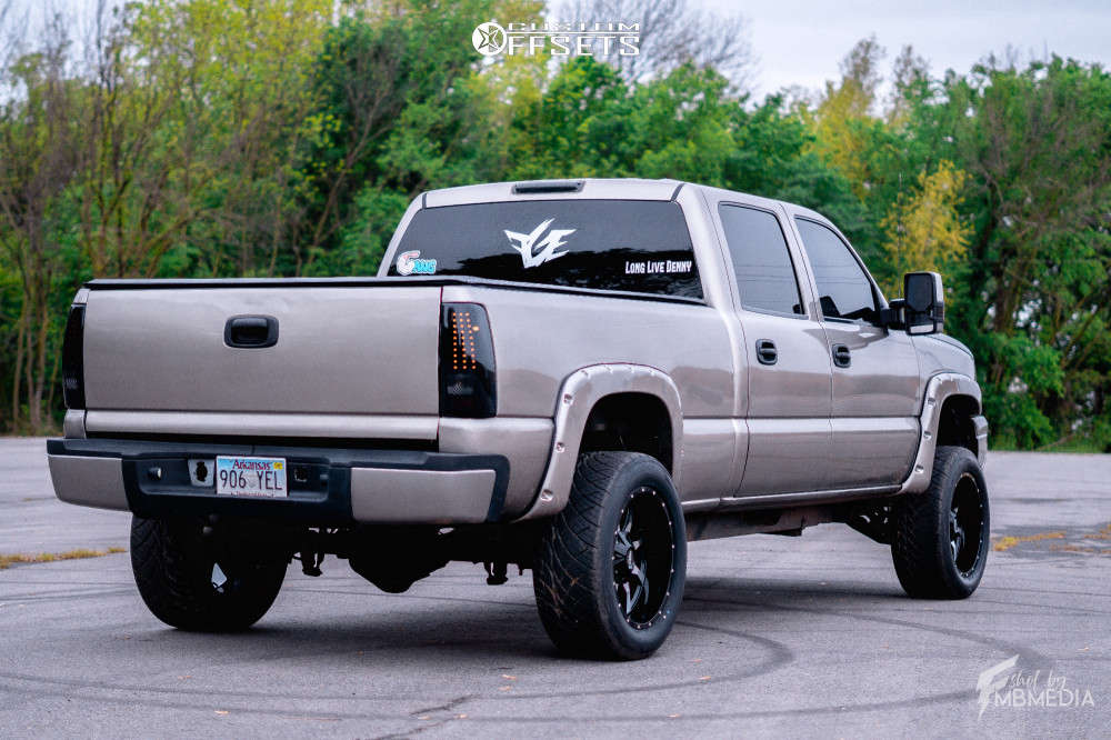 2003 Chevrolet Silverado 2500 HD with 20x10 -24 Moto Metal Mo970 and ...