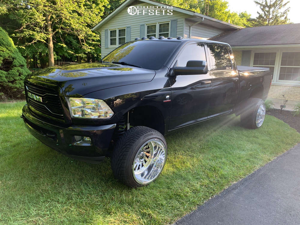 2017 Ram 2500 with 22x14 -76 Fuel Forged FF30 and 305/40R22 Toyo Tires ...