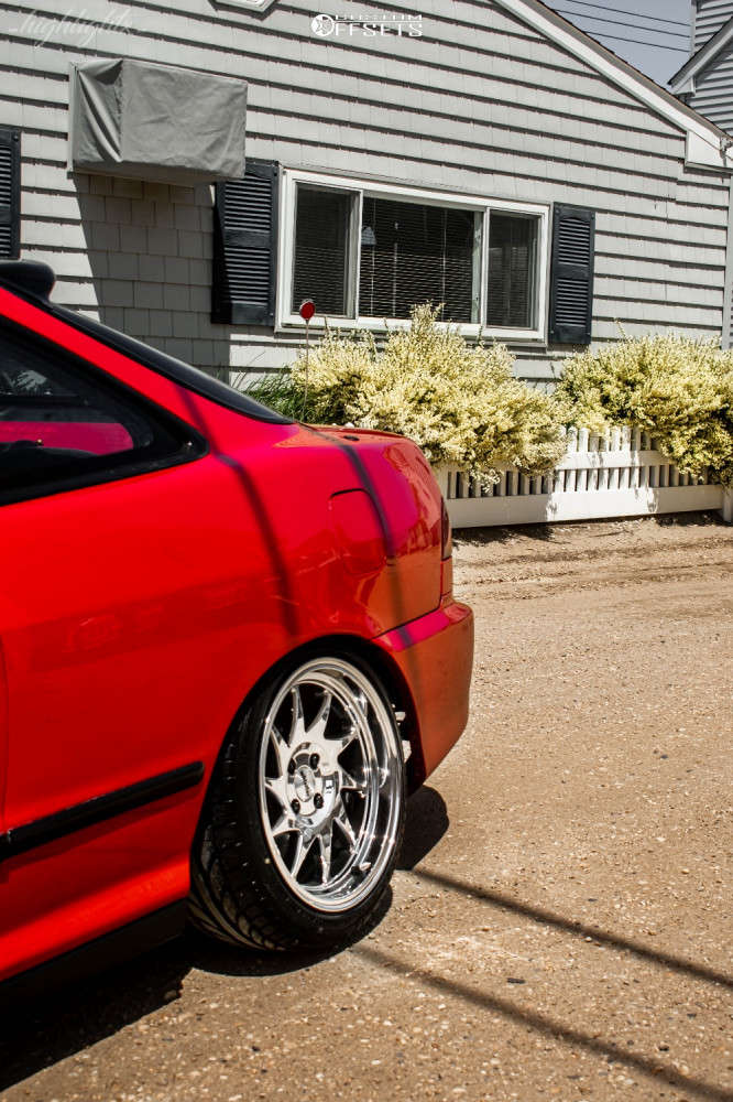 1996 Acura Integra with 16x8 0 Whistler Kr7 and 195/45R16 Achilles Atr ...