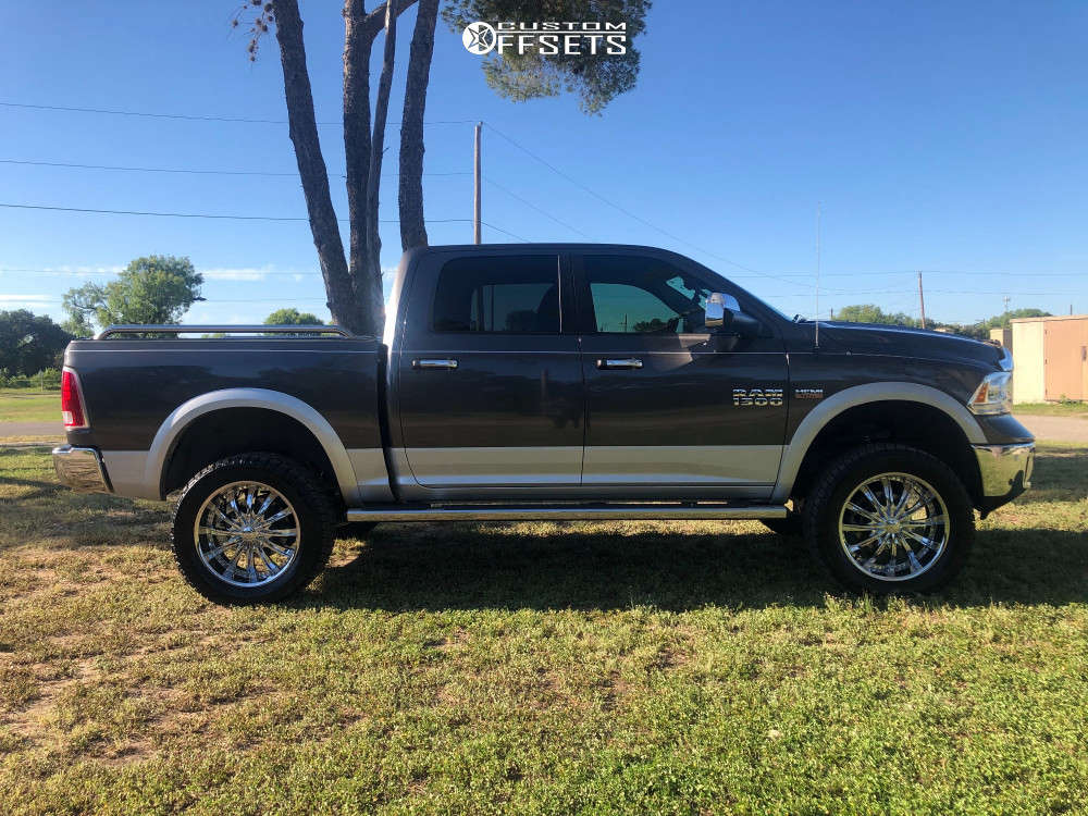2017 Ram 1500 with 22x9 13 Borghini B19 and 35/12.5R22 Nitto Recon ...
