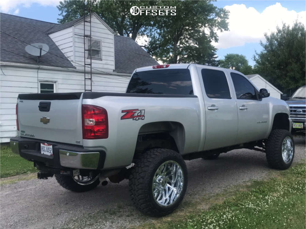 2010 Chevrolet Silverado 1500 with 22x12 -44 TIS 544C and 35/12.5R22 ...