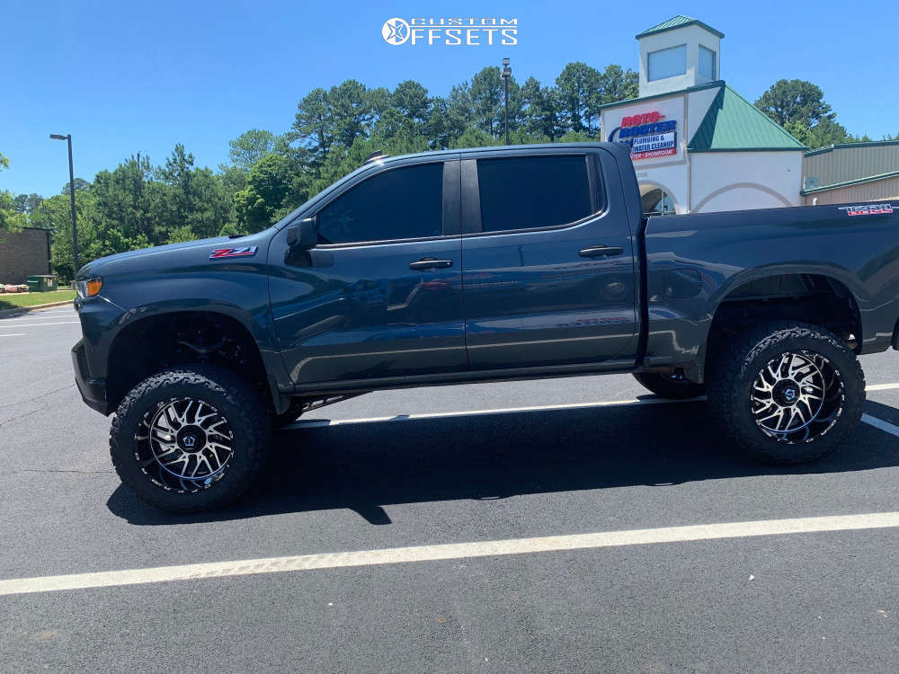 2019 Chevrolet Silverado 1500 with 22x12 -44 TIS 544MB and 37/13.5R22 ...