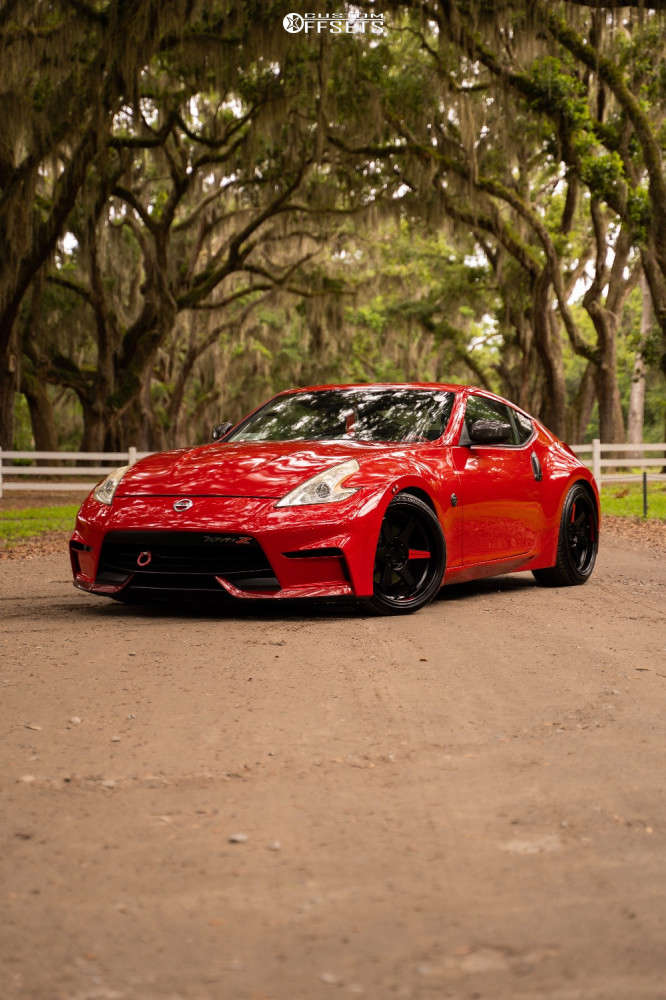 2009 Nissan 370Z with 19x9.5 22 Varrstoen Es2 and 255/40R19 Achilles ...