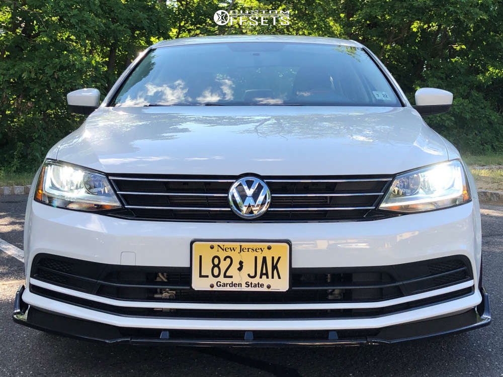 2017 Volkswagen Jetta with 19x8.5 35 Niche Staccato and 225/35R19 ...