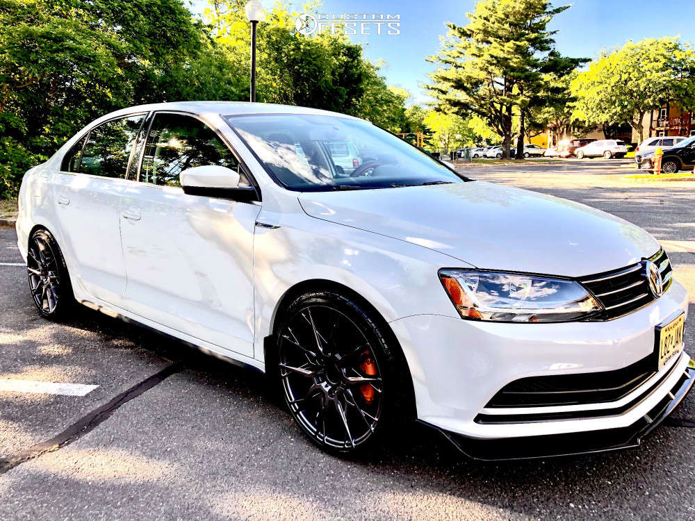2017 Volkswagen Jetta with 19x8.5 35 Niche Staccato and 225/35R19 ...