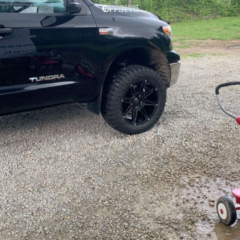 2013 Toyota Tundra with 20x9 18 Mayhem Rampage and 33/12.5R20 Federal ...