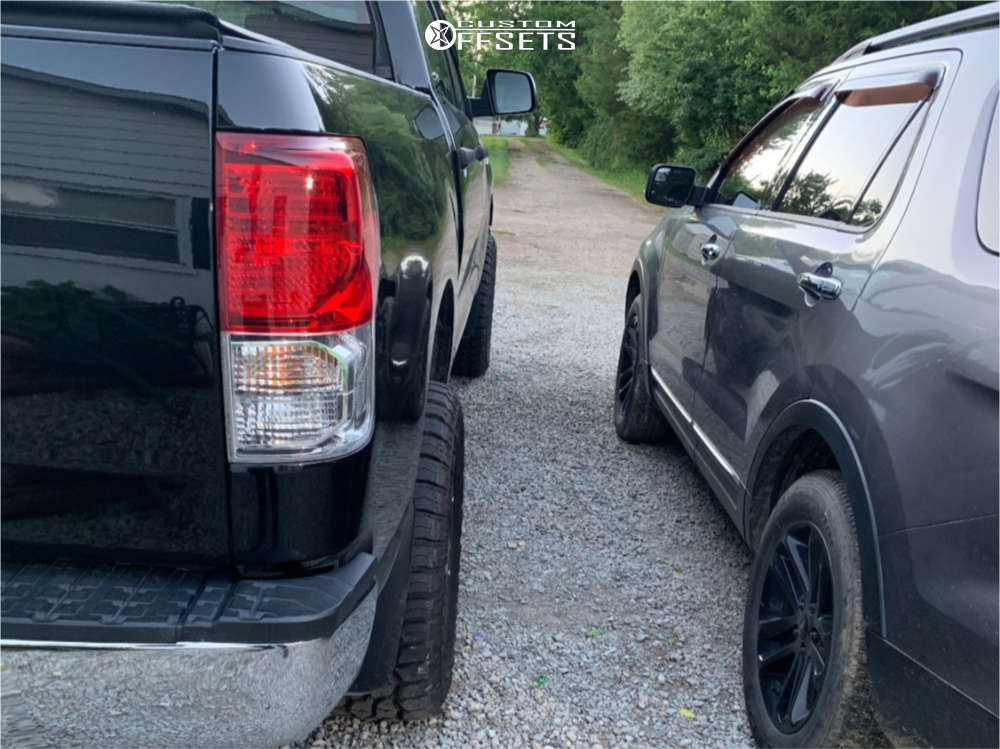 2013 Toyota Tundra with 20x9 18 Mayhem Rampage and 33/12.5R20 Federal ...