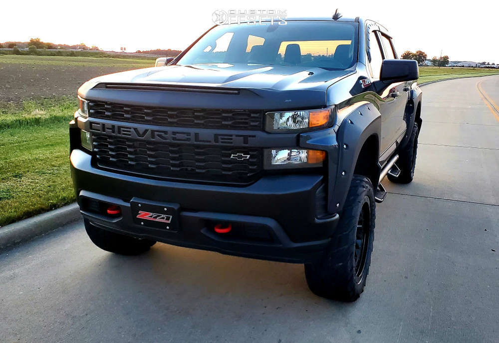 2019 Chevrolet Silverado 1500 with 22x10 -12 Centerline Lt5 and 35/12 ...