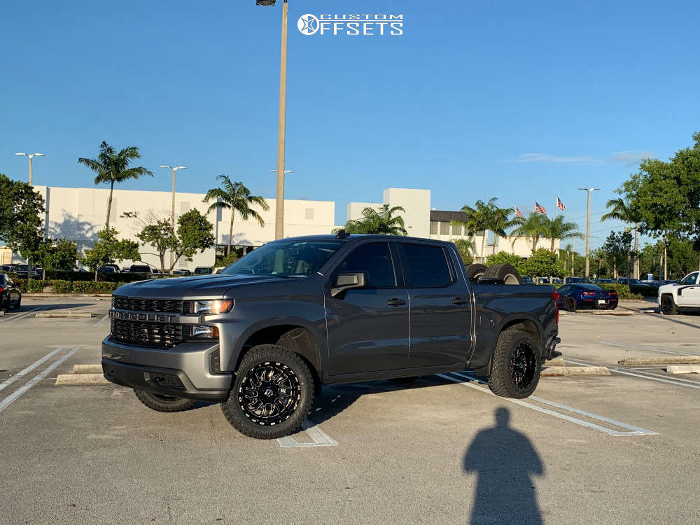 2019 Chevrolet Silverado 1500 with 20x10 -25 TIS 544BM and 33/12.5R20 ...
