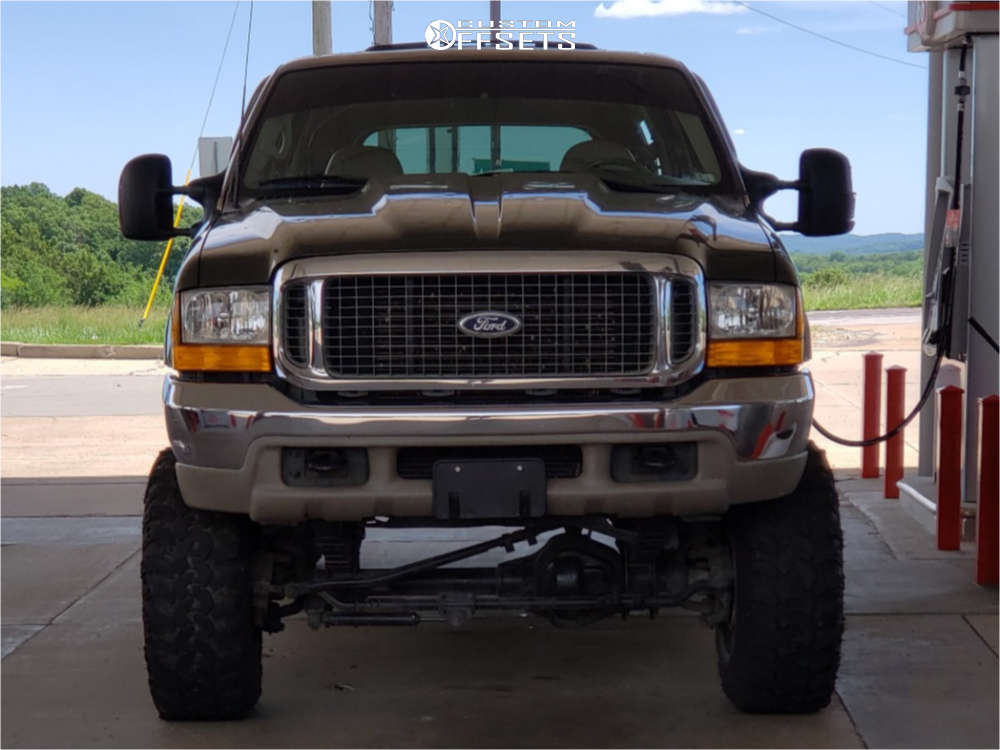 2000 Ford Excursion with 20x12 -44 Moto Metal Mo962 and 35/12.5R20 ...
