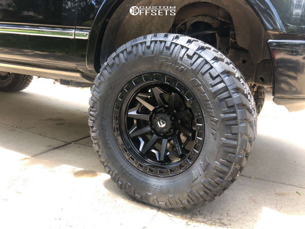 2009 Ford F-150 with 20x10 -18 Fuel Covert and 37/13.5R20 Nitto Trail ...