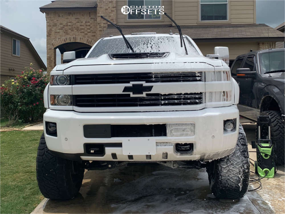 2016 Chevrolet Silverado 2500 HD with 22x12 -44 Fuel Sledge and 37/12 ...