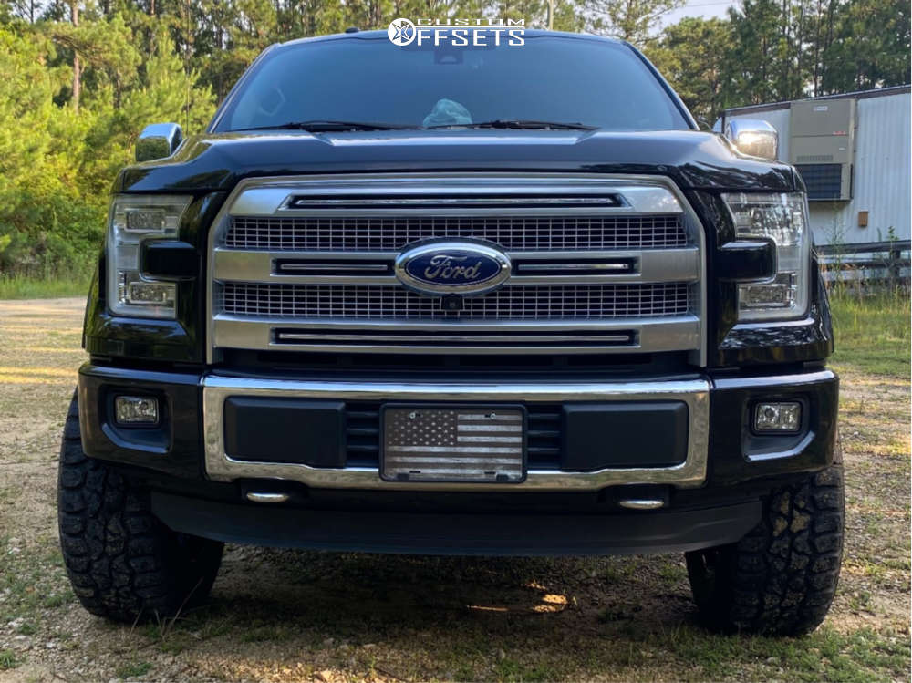 2016 Ford F-150 with 20x10 -19 Fuel Vandal and 35/12.5R20 Federal ...