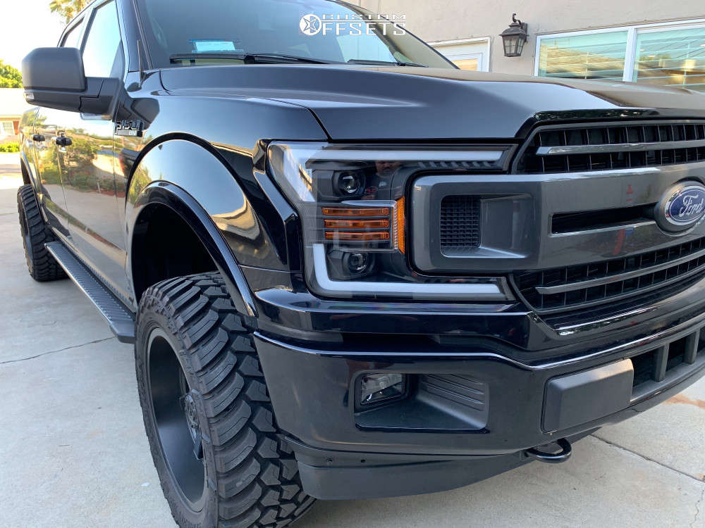 2020 Ford F-150 with 20x10 -24 Fuel Maverick and 33/12.5R20 AMP Mud ...