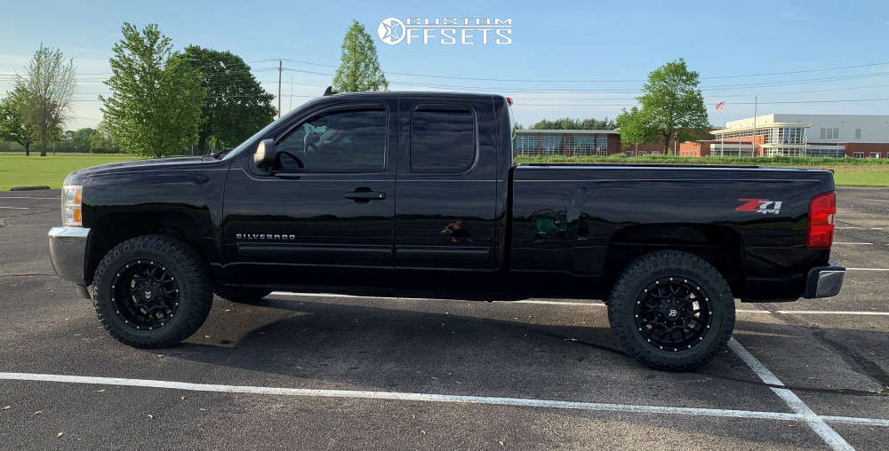 2013 Chevrolet Silverado 1500 with 18x9 -12 Dropstars 645b and 275 ...