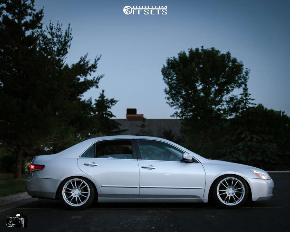 2004 Honda Accord with 18x8.5 35 Motegi Mr146 and 225/45R18 Milestar ...