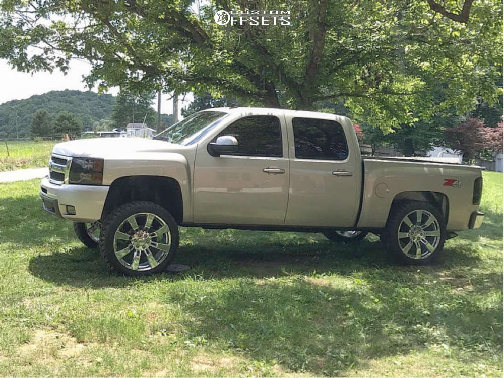 2009 Chevrolet Silverado 1500 with 24x10 0 Denali Reps A04 and 35/12 ...