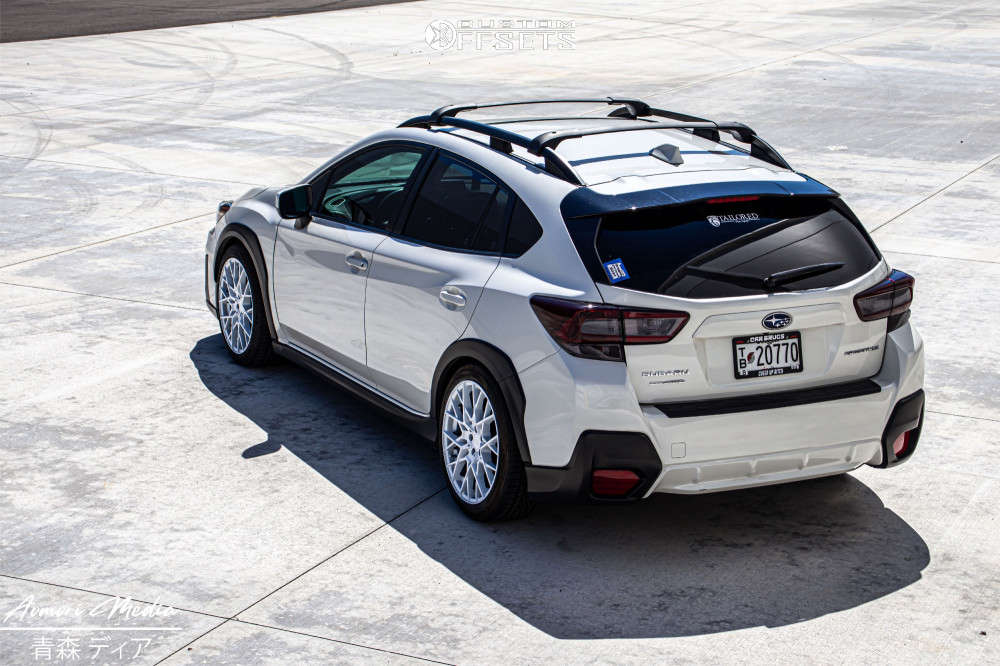 2019 Subaru Crosstrek with 18x8.5 35 TSW Sebring and 225/45R18 ...