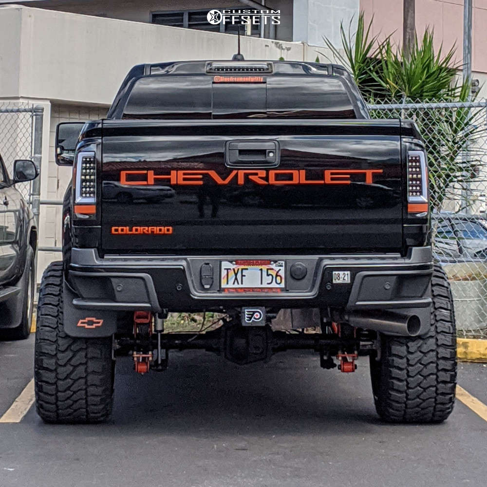 2020 Chevrolet Colorado with 22x14 -76 Grid GF10 and 33/14.5R22 Fury ...