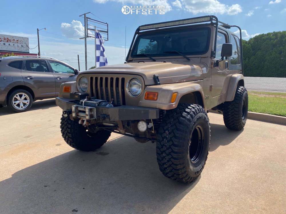 2000 Jeep TJ with 15x10 -39 Vision Soft 8 and 35/12.5R15 Falken ...