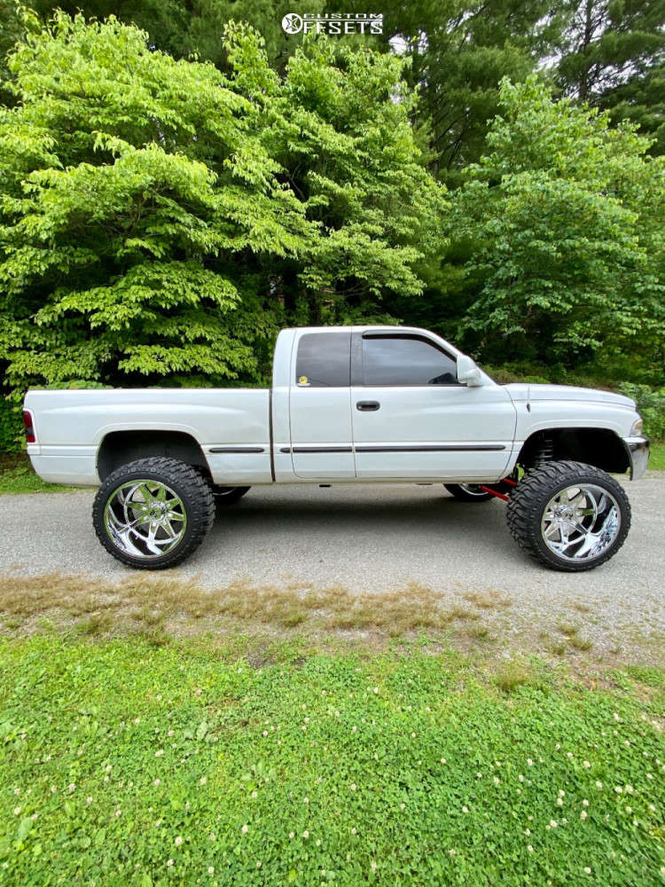 1999 Dodge Ram 1500 with 24x14 -76 Dropstars 655c and 37/13.5R24 ...