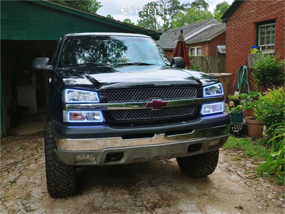 2003 Chevrolet Avalanche 1500 with 17x9 -12 Vision Warrior and 315 ...