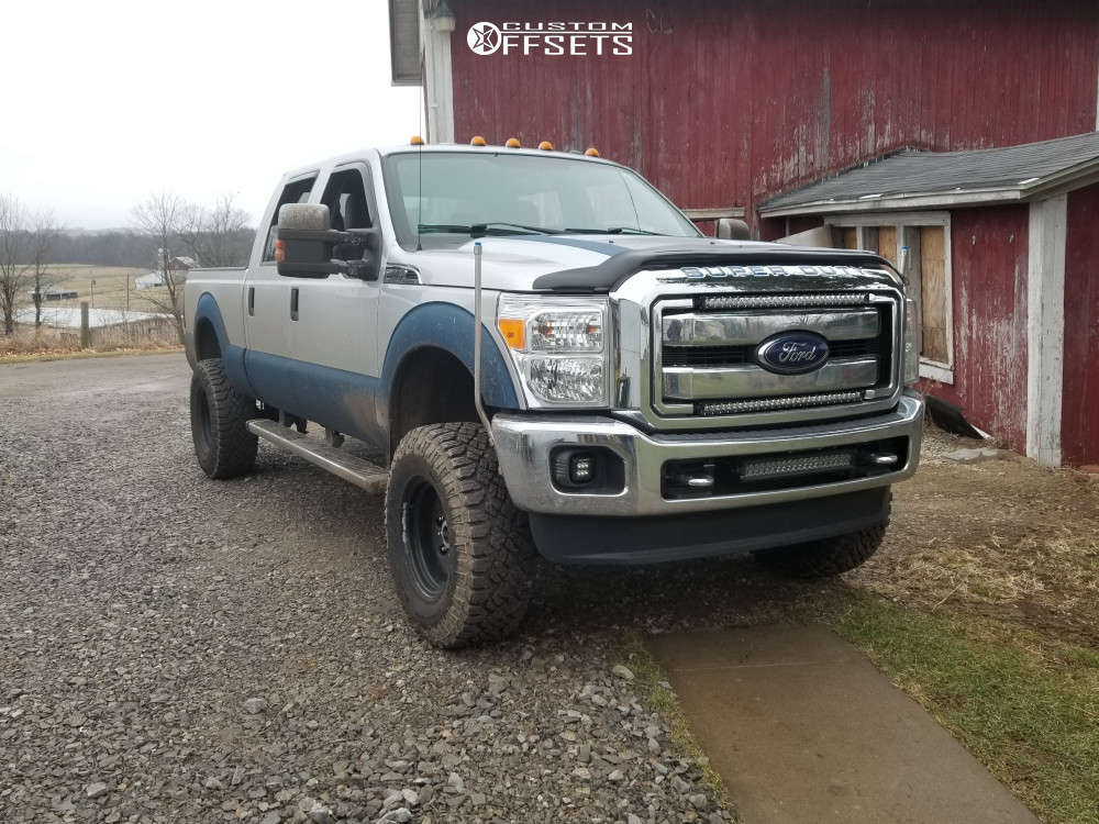 2016 Ford F-250 Super Duty with 17x9 -12 Mayhem Warrior and 35/12.5R17 Toyo Tires Open Country M ...
