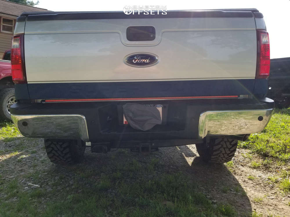 2016 Ford F-250 Super Duty with 17x9 -12 Mayhem Warrior and 35/12.5R17 Toyo Tires Open Country M ...