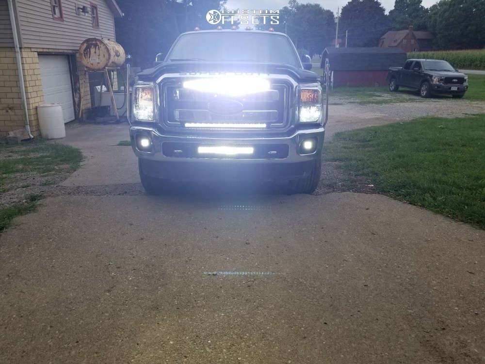 2016 Ford F-250 Super Duty with 17x9 -12 Mayhem Warrior and 35/12.5R17 Toyo Tires Open Country M ...