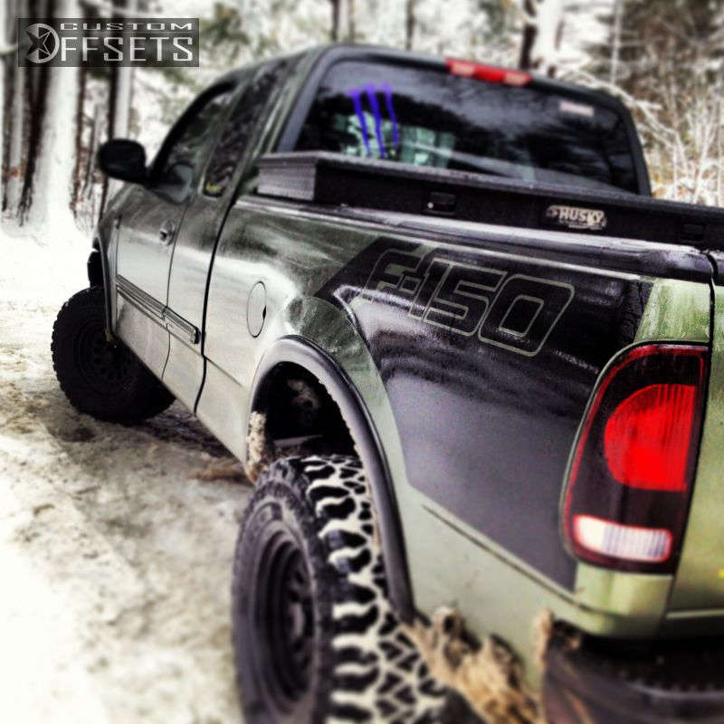 2003 Ford F-150 with 16x8 -15 American Racing Outlaw II and 305/70R16 ...
