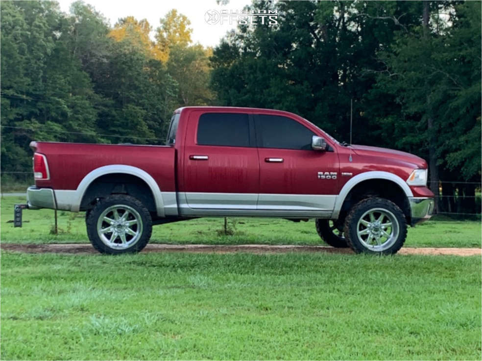 2014 Ram 1500 with 22x12 -44 Dropstars 655c and 35/12.5R22 Gladiator ...