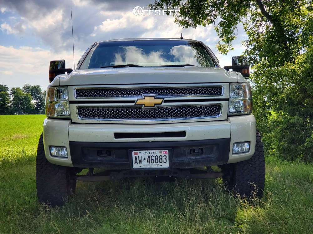 2013 Chevrolet Silverado 1500 with 20x10 -25 RBP 96r and 32/11.5R20 ...