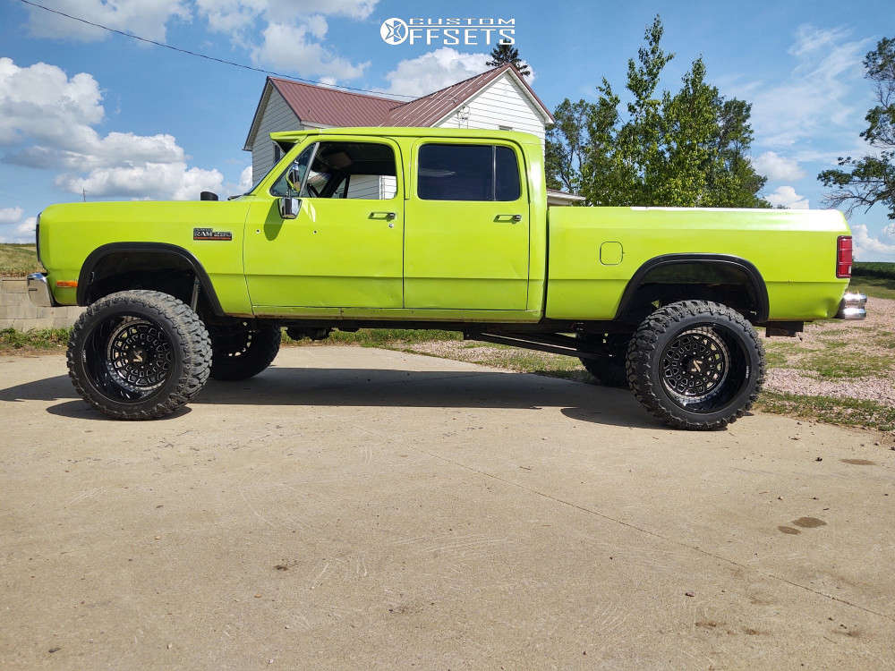 1984 Dodge W350 with 22x14 -81 ARKON OFF-ROAD Crown Series Triumph and ...