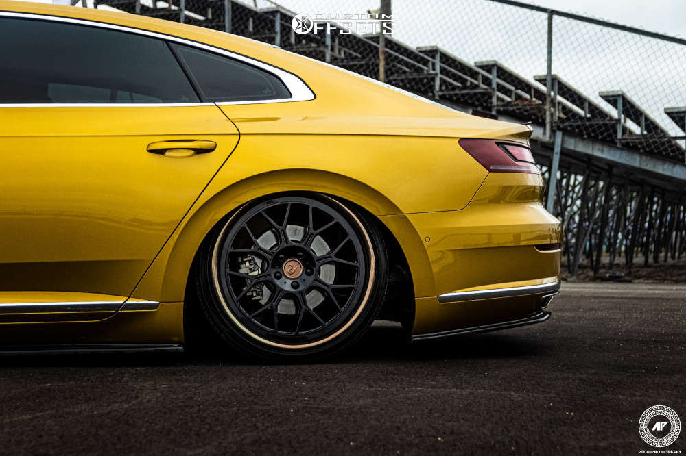 2019 Volkswagen Arteon with 20x9 35 Revolve Sub No. 54 and 225/35R20 ...