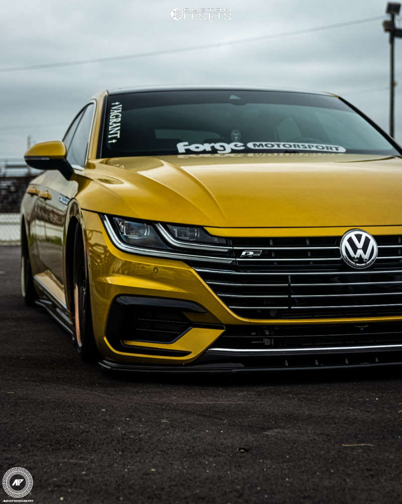 2019 Volkswagen Arteon with 20x9 35 Revolve Sub No. 54 and 225/35R20 ...