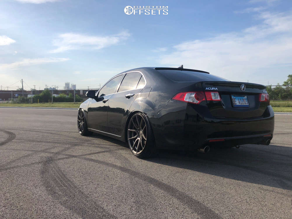2009 Acura TSX with 20x9 32 Fitted F2 and 245/35R20 Nankang NS-20 and ...