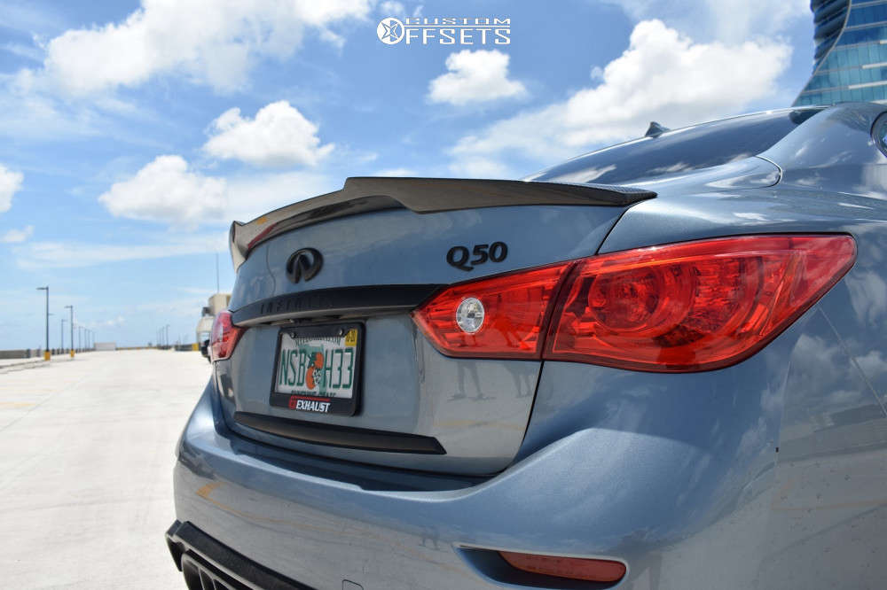 2016 Infiniti Q50 with 20x10 25 Jnc JNC005 and 245/35R20 Forceum Octa ...