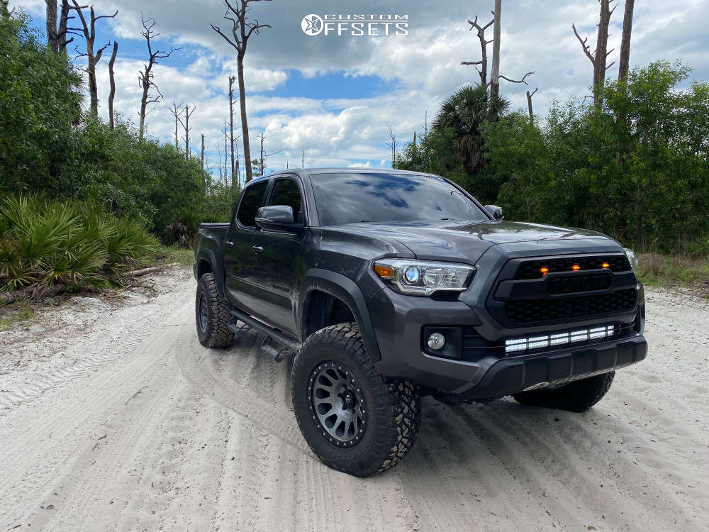 2017 Toyota Tacoma with 17x9 -12 Fuel Vector and 285/70R17 Nitto Ridge ...