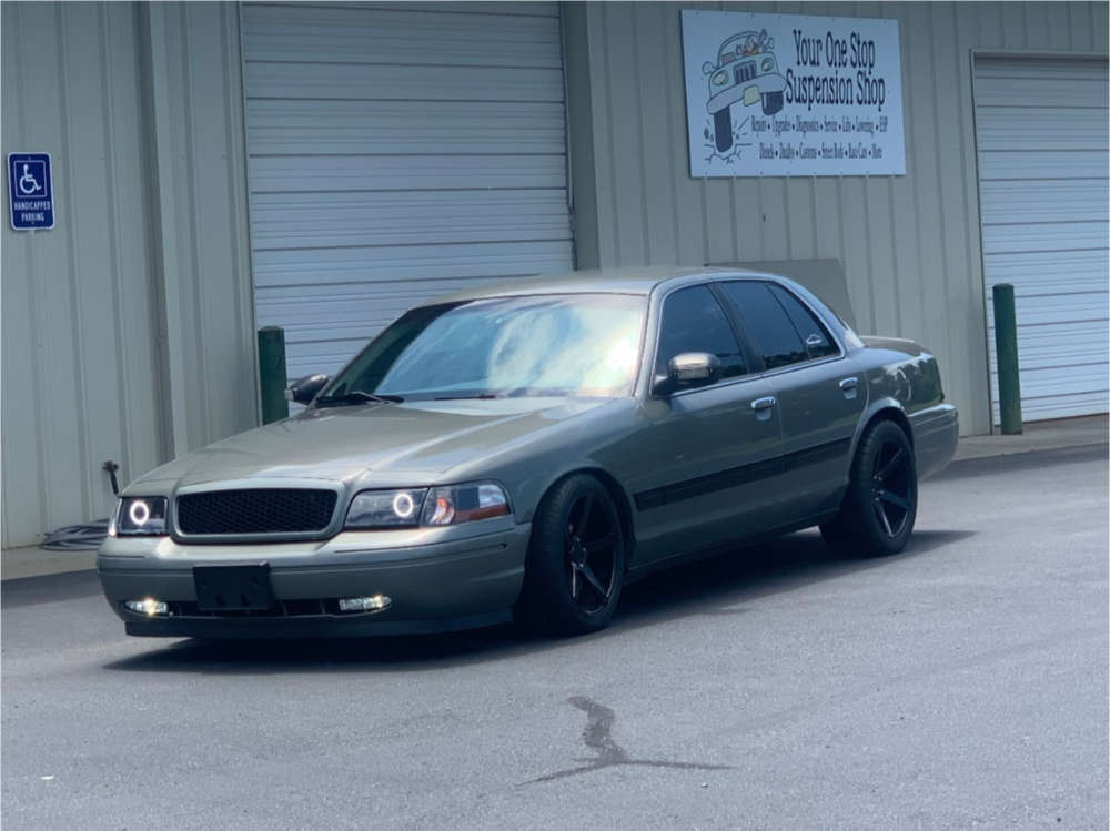 1998 Ford Crown Victoria with 18x9 24 SVE Nvx and 245/40R18 Nitto ...