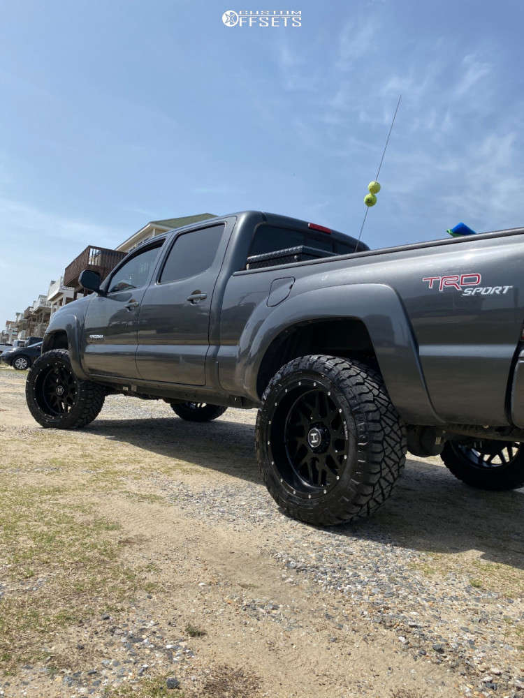 2009 Toyota Tacoma with 20x10 -19 Hostile Sprocket and 275/55R20 Nitto ...
