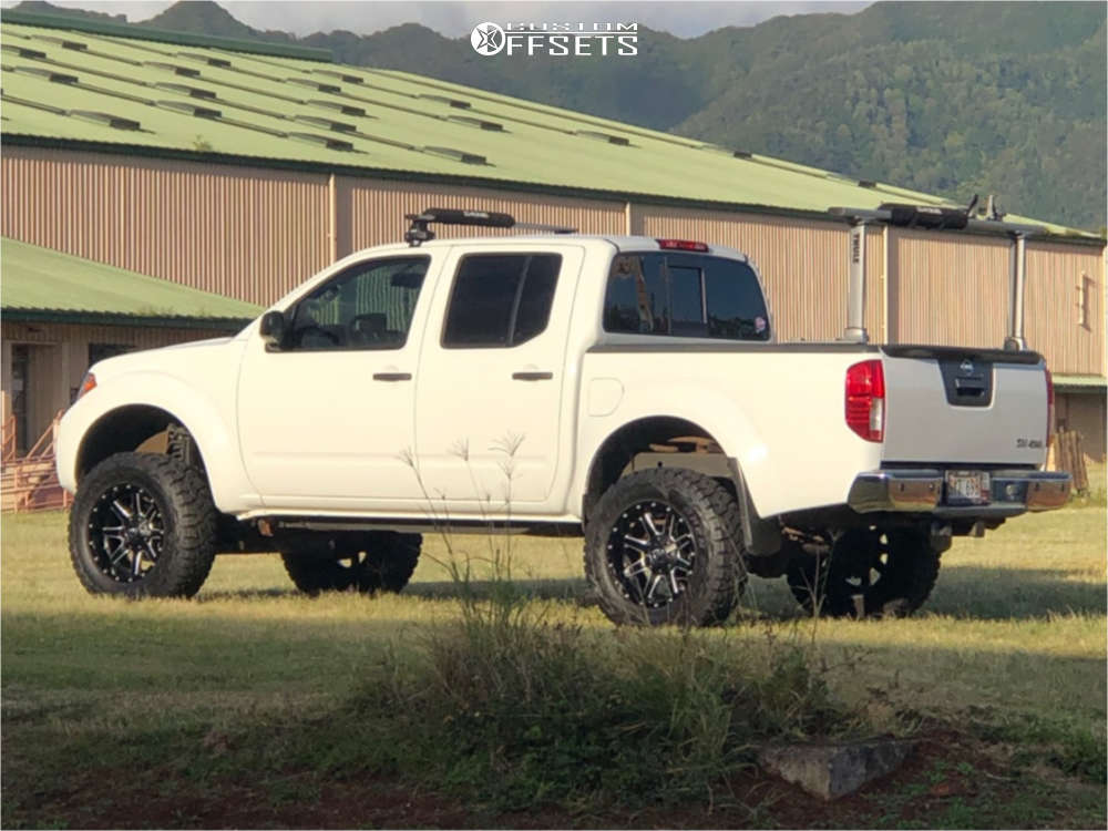 2016 Nissan Frontier with 18x9 -12 Fuel Maverick and 33/12.5R18 Toyo ...
